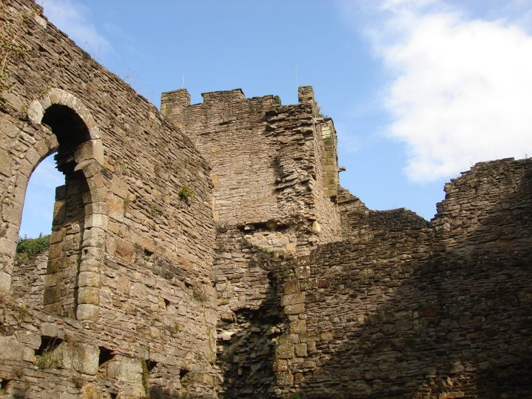 The Best 20 Castles To Visit In England - EnglandExplore