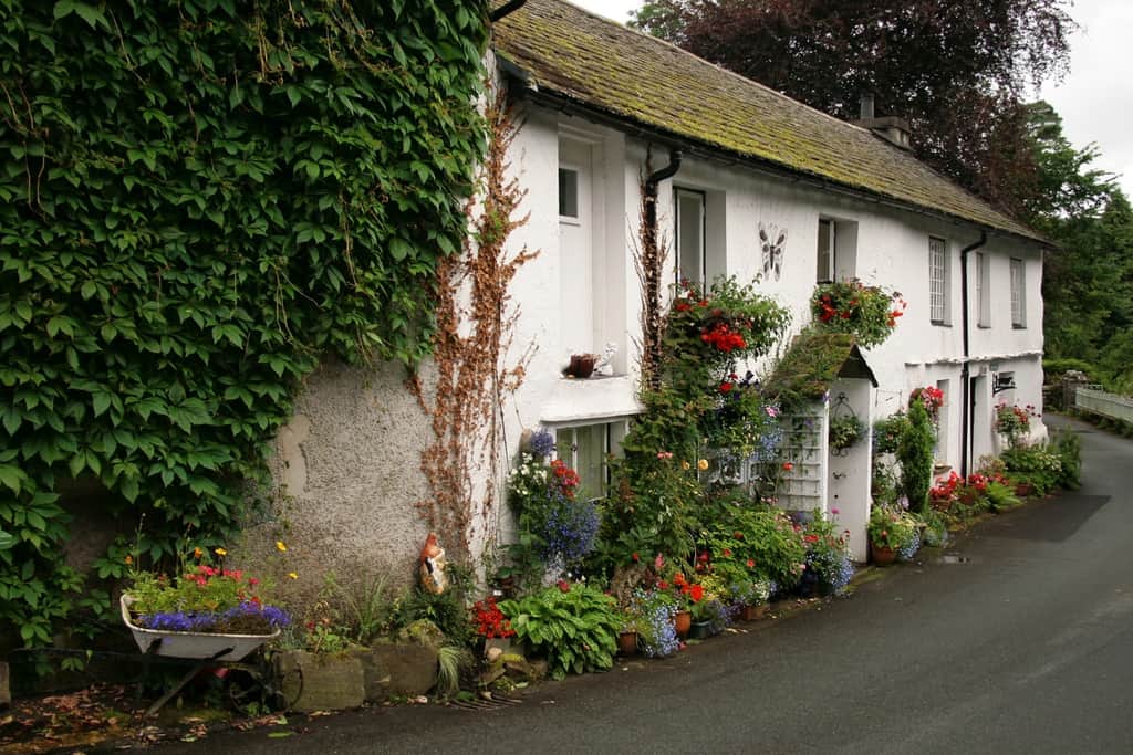 Lake District Villages: Wordsworth, Fells & Sticky Toffee Pudding ...