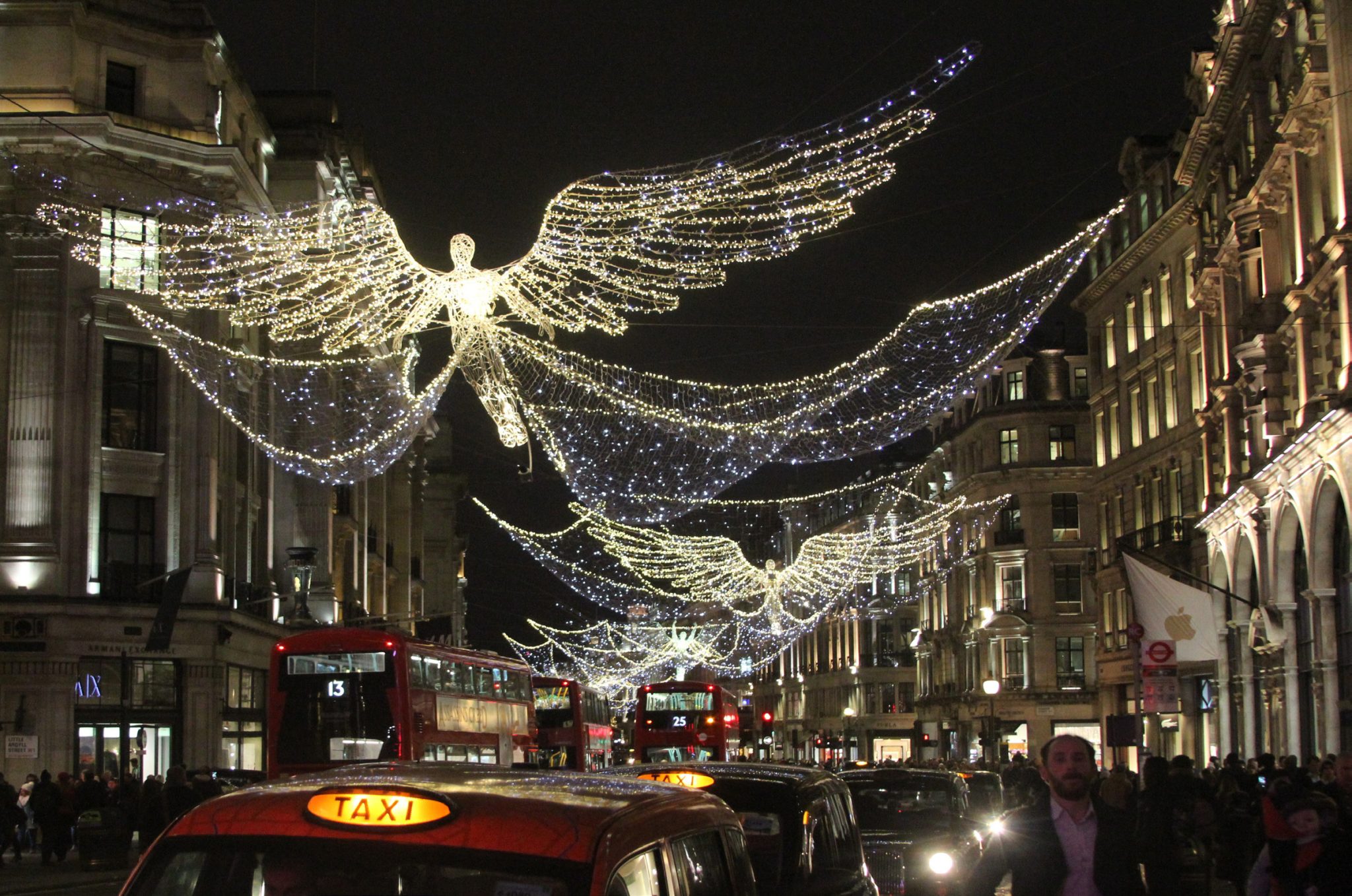 England's Traditional Christmas Events - EnglandExplore